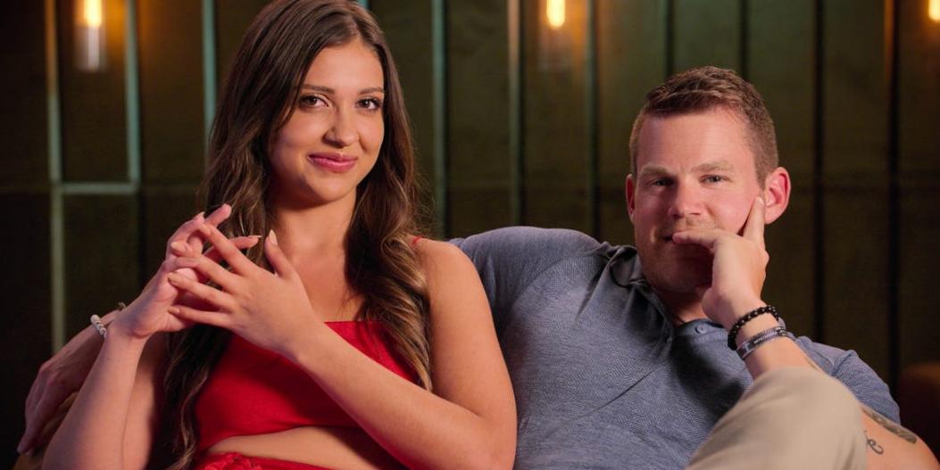 Jake et Julie de « The Trust » de Netflix sortent-ils ensemble après le ...