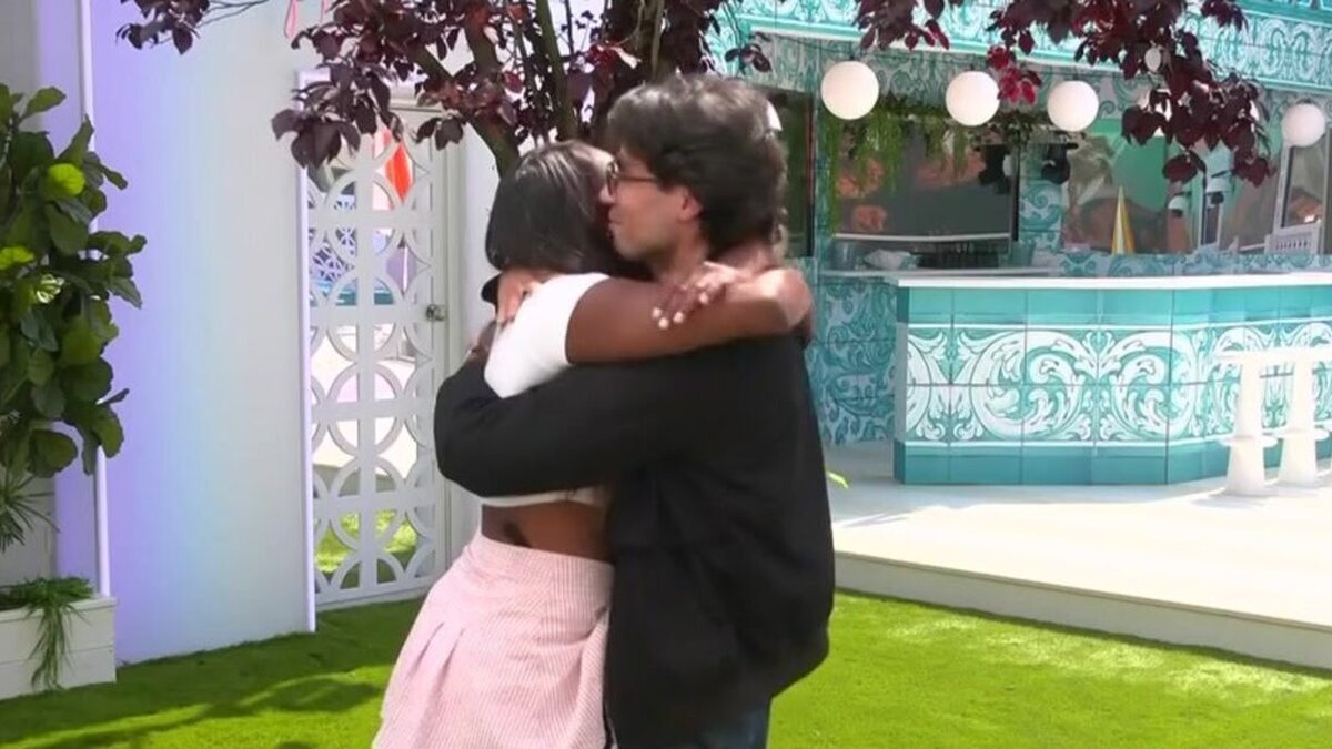 Mayer de Secret Story fait une belle déclaration à Romy lors de son ...