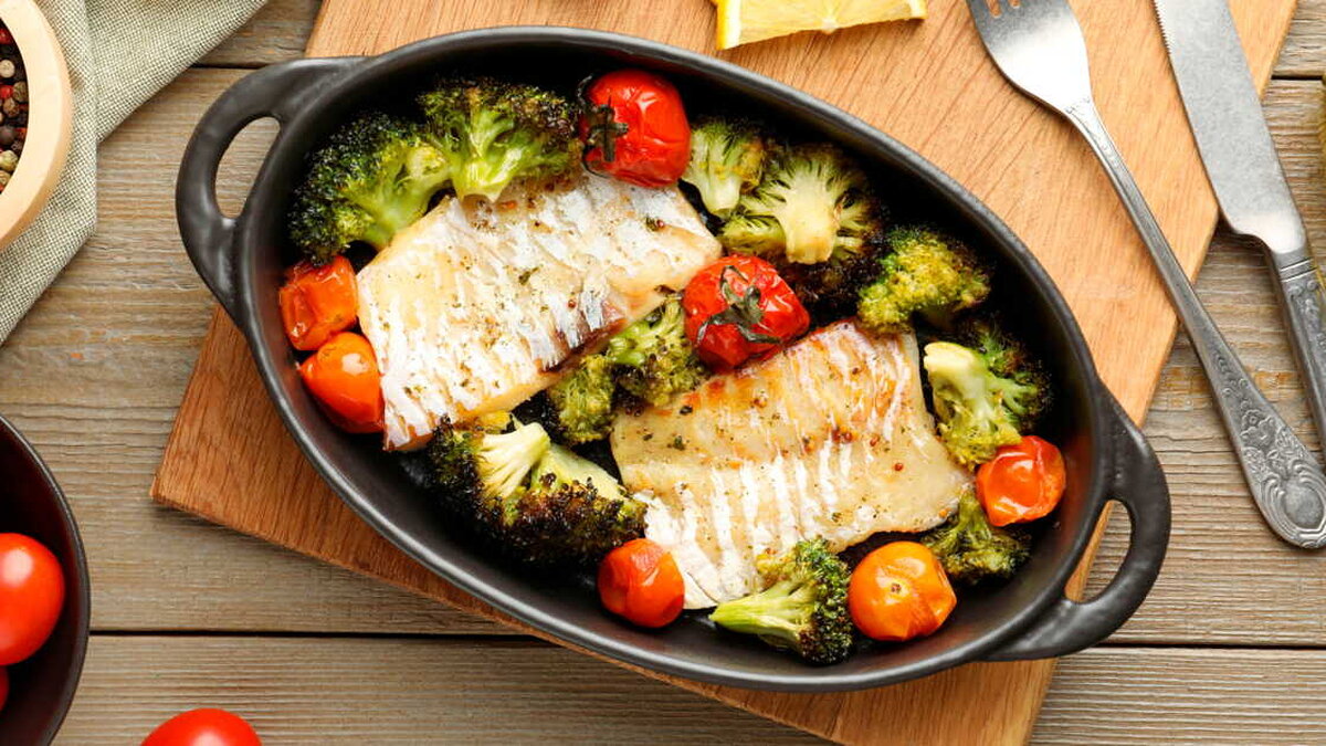 Cinq astuces de chef pour cuire le poisson au four sans qu'il ne ...