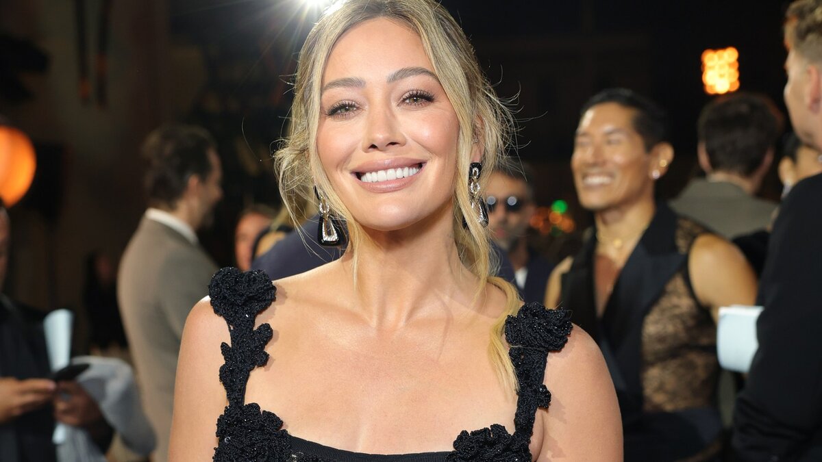 Hilary Duff affirme que son renvoi à 11 ans a été crucial pour ...